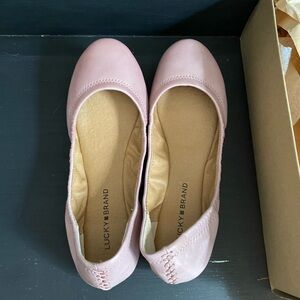 Lucky Brand | Shoes | Nib Sz 9 Lucky Flats | Poshmark